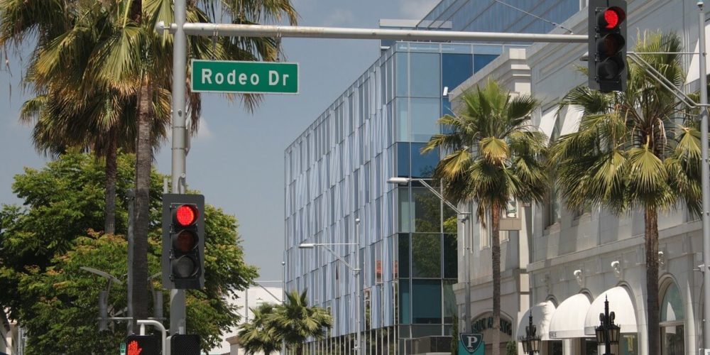 How Far Is Rodeo Drive from Hollywood Walk of Fame? | Guideline Tours